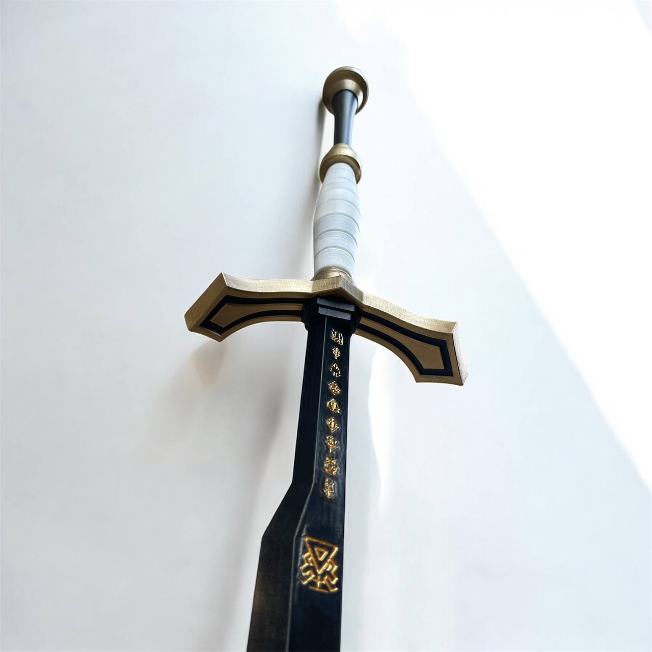 GUSTAVE - Noahram Sword | Clair Obscur: Expedition 33 – Strike3D